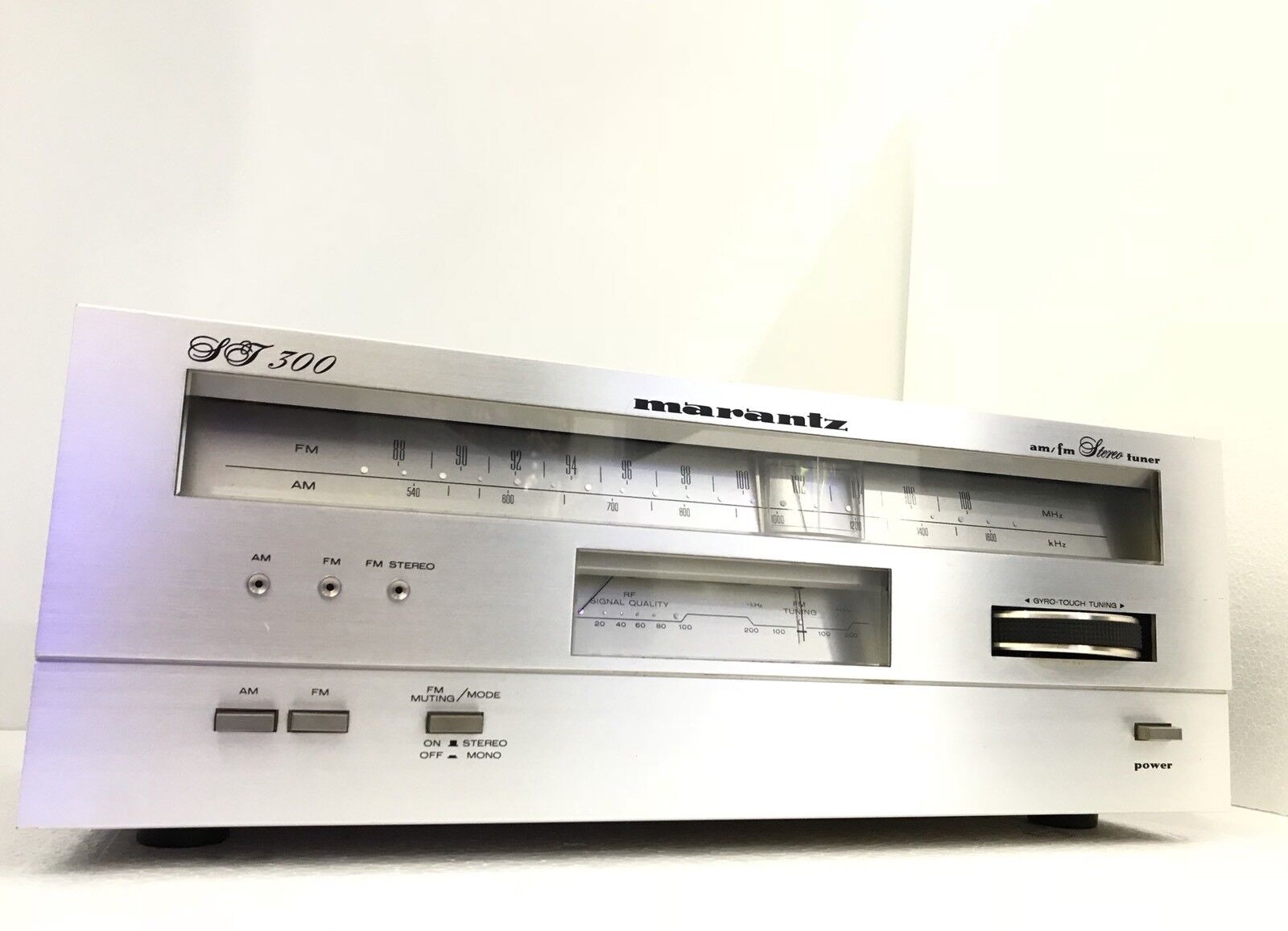 MARANTZ ST-300 AM FM Stereo Tuner analogue Rare Vintage 1980 Like New ...